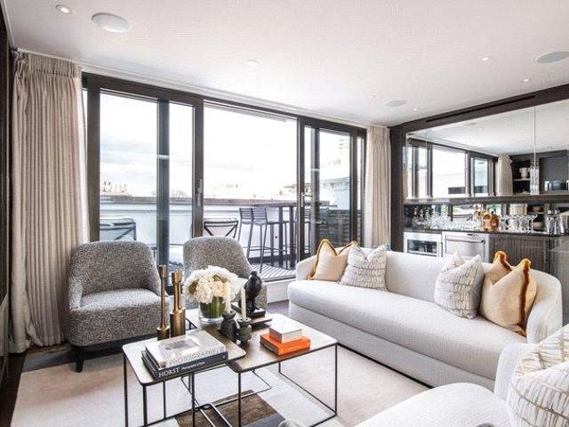 21 22, Prince of Wales Terrace, W8 3 bed flat to rent £17,853 pcm £4,120 pw