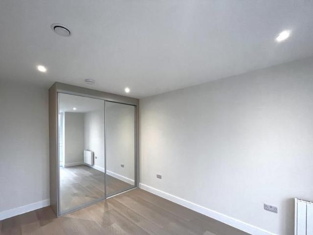21 25 Church Street West, Woking, Surrey, GU21