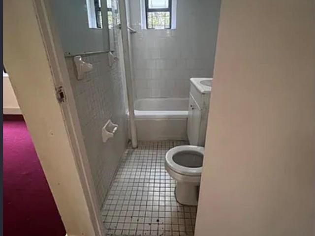 21 28 35TH STREET 2B