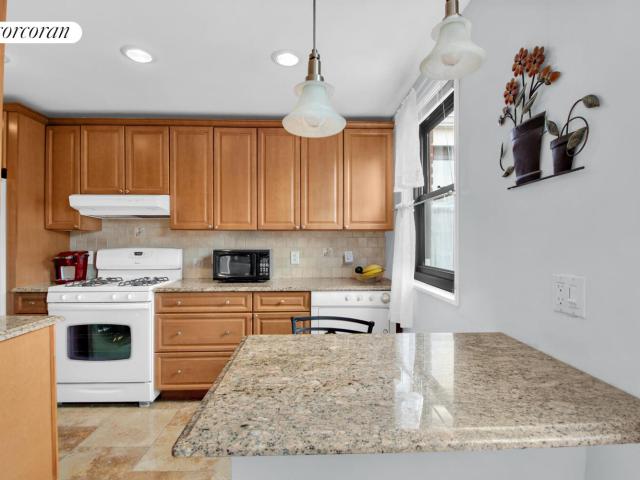 21 29 Utopia Parkway, Queens, NY