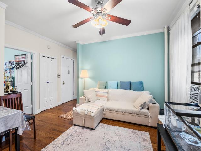 21 37 33rd Street, Unit 3C