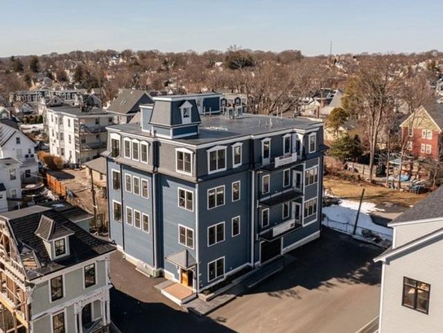 21 Tanglewood Rd Unit 1, Boston, MA 02124