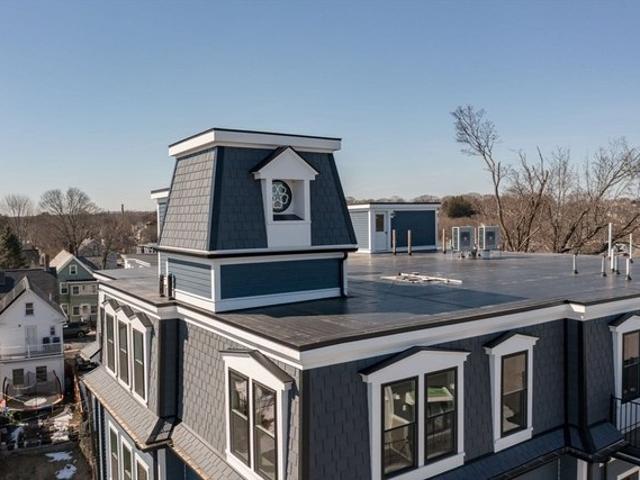 21 Tanglewood Rd Unit 3, Boston, MA 02124