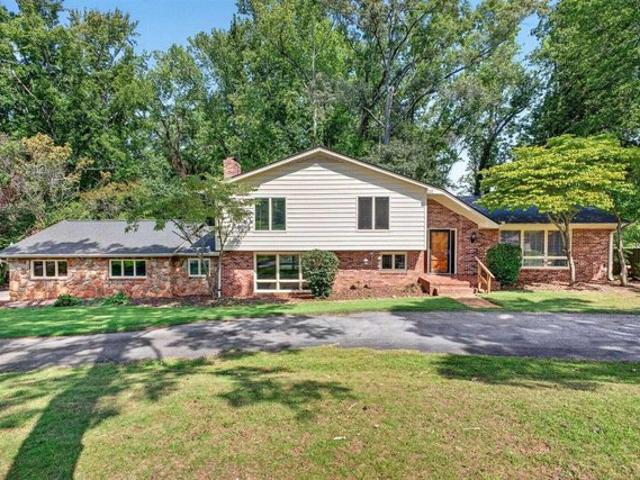 21 Terrian Dr, Greenville, SC 29605