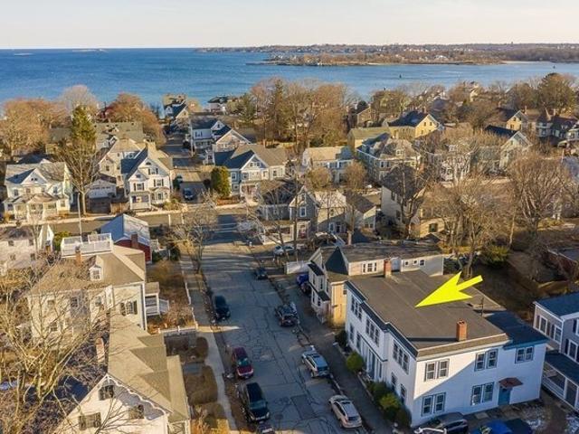 21 Thorndike St Apt 2, Beverly, MA 01915