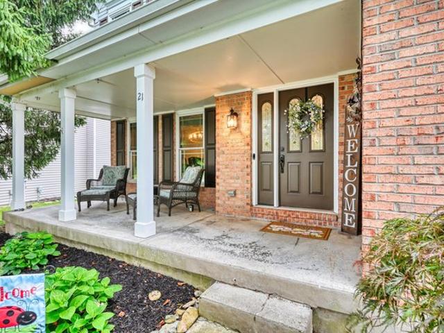 21 Thorne Hill Dr, Florence, KY 41042