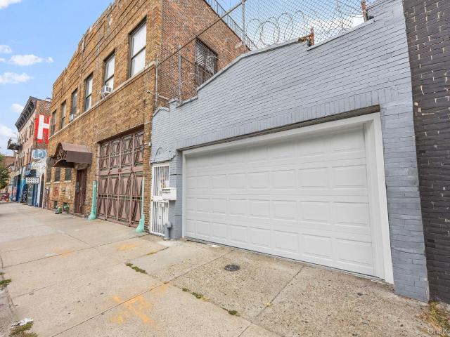 21 Thames Street | Compass