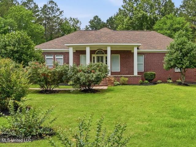 21 Timber Creek Rd, Byhalia, MS 38611