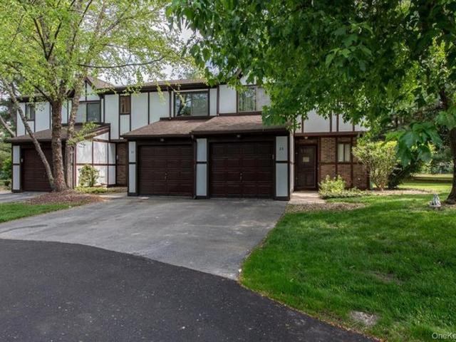 21 Topaz Run, Poughkeepsie, NY 12603
