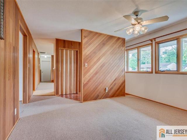 21 Tyndall Road