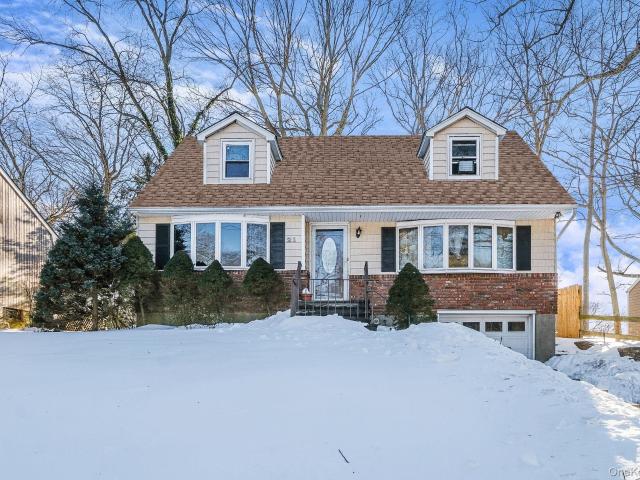 21 Valleywood Dr, Huntington Station, NY 11746 | MLS #958217 | Compass