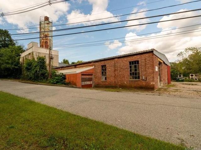 21 Vergason Ave, Norwich, CT 06360