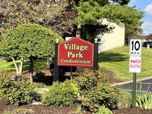 21 Village Park Dr, Fishkill, NY 12590
