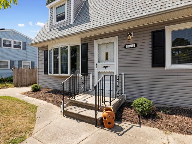 21 Village Road