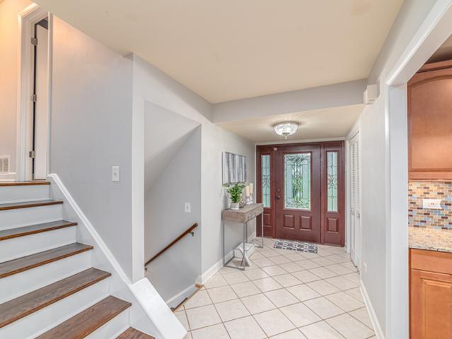 21 w021 Marlborough Ln, Lombard, IL 60148 | MLS #12616 | Compass