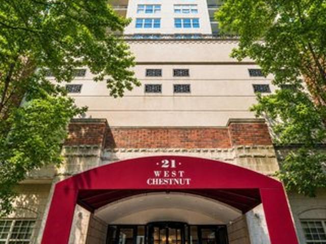 21 W Chestnut St Apt 1306, Chicago, IL 60610