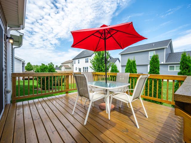 21 W Winterberry Avenue