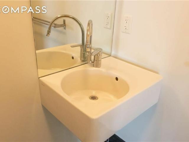 21 W 10th St 5A, Kansas City, MO