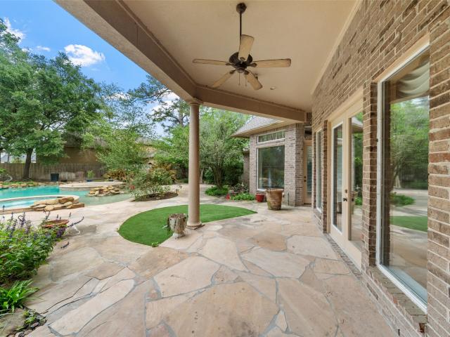 21 Wedgewood Drive W