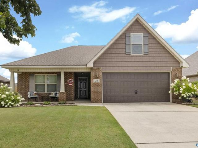 21 Weeping Willow Ln, Decatur, AL 35603