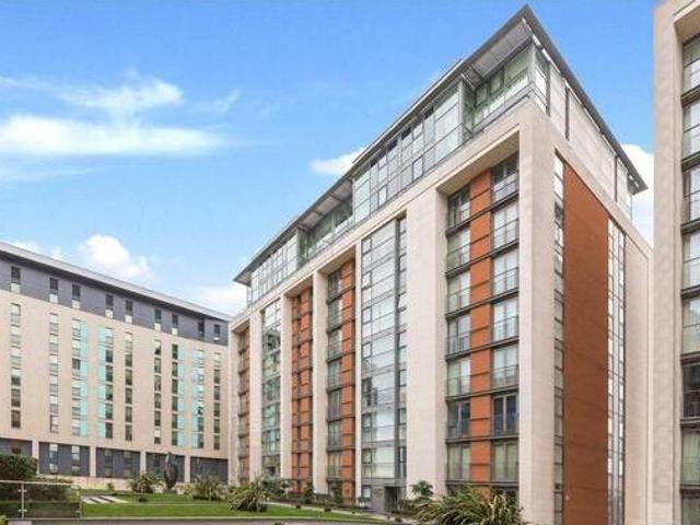 21 Western Gateway, Capital East Apartments, Royal Victoria Docks, 1 Bedroom Flat