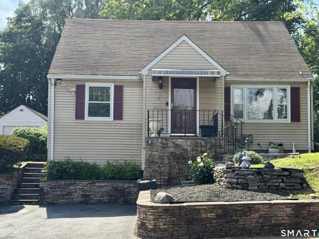 21 Whitman St, New Britain, CT 06051