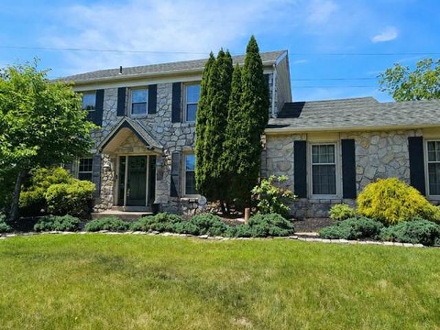21 Winthrop Rd, Lawrenceville, NJ 08648