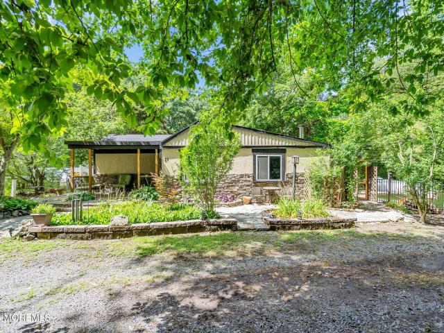 21 Yellowbrook Road