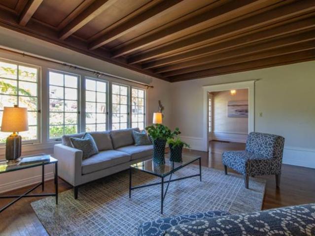 21 York Dr, Piedmont, CA 94611