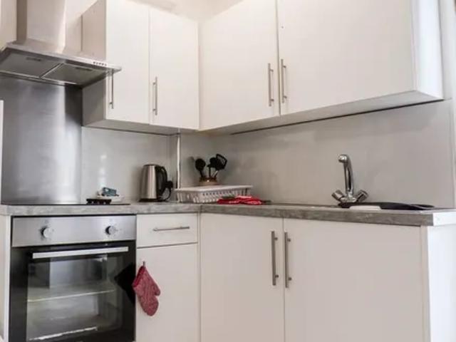 21 Albion Terrace | Studio townhouse for rent #152245120 | Rentberry