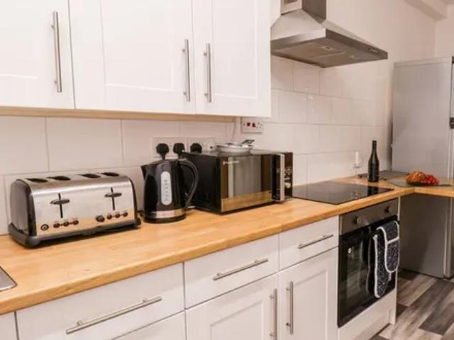 21 Albion Terrace | Studio townhouse for rent #152245133 | Rentberry