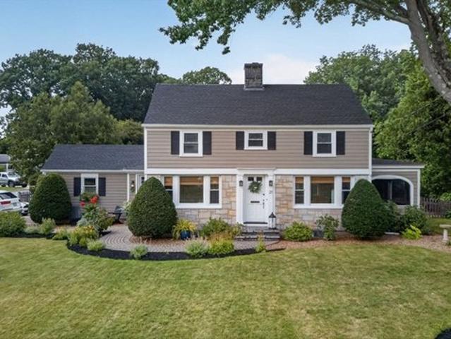 21 Ashland St, Nashua, NH 03064