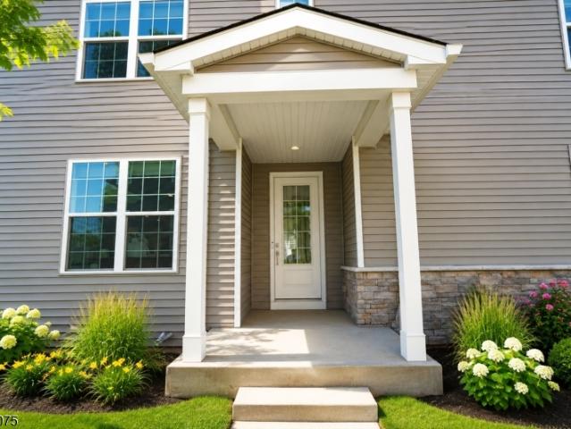 21 Astoria Pl