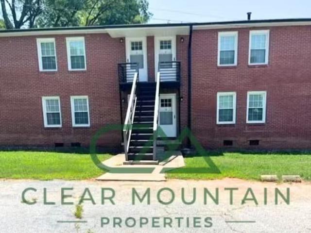 2/1 Apartment 411 Hagood St