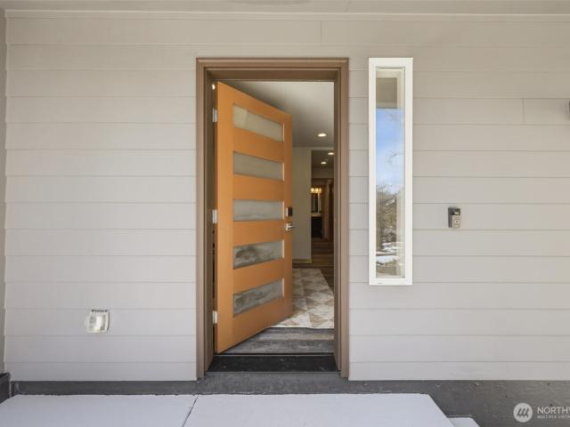 21 Arlberg Place