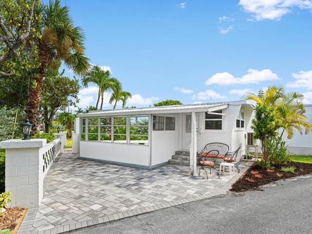 21 Bamboo Dr Unit Cd, Briny Breezes, FL 33435