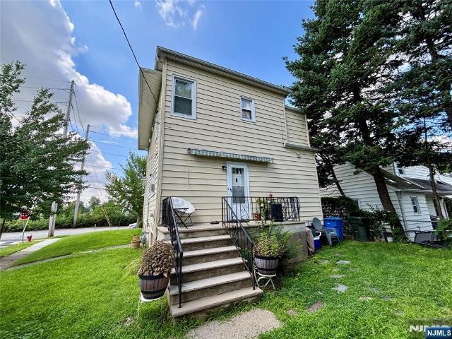 21 Barrows Avenue # 1st Flr