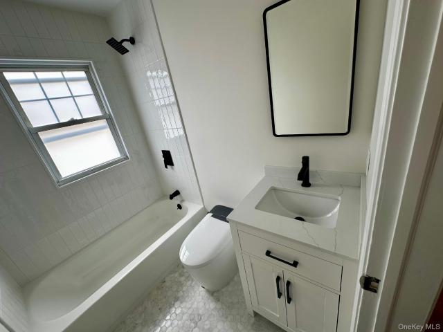 21 Batavia Place 2