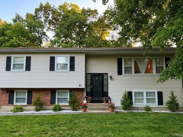 21 Baylor Rd, New City, NY 10956