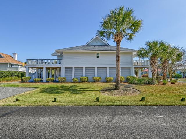 21 Beachside Dr, Isle of Palms, SC 29451 | MLS #26006