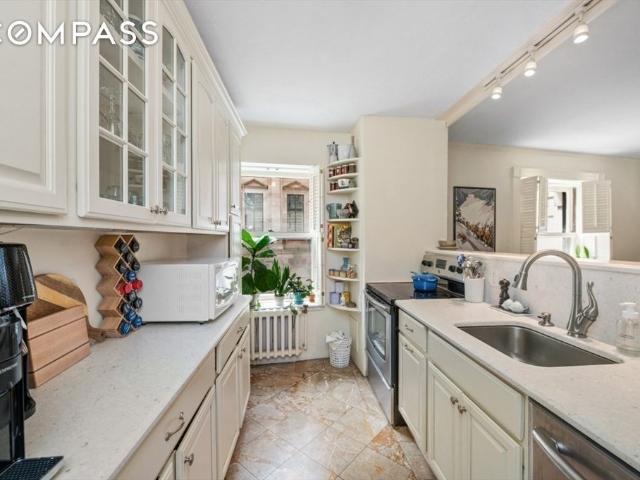 21 Beacon St 2E, Boston, MA