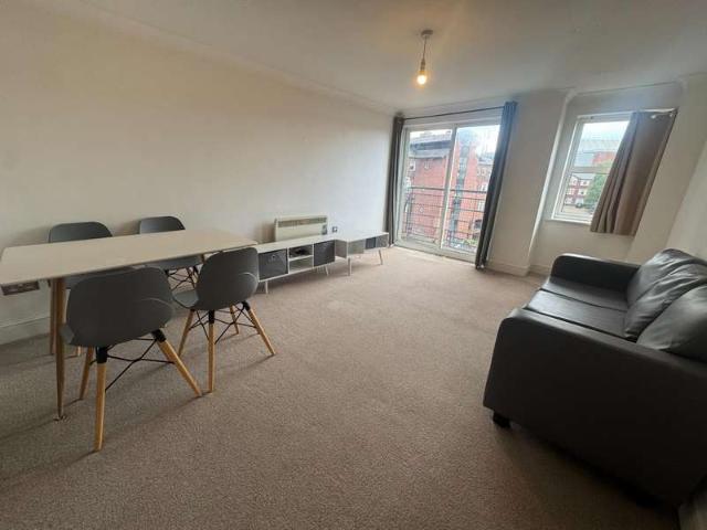 2 Bedroom Apartment Flat