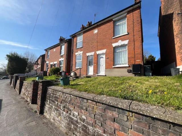 2 Bedroom Detached House