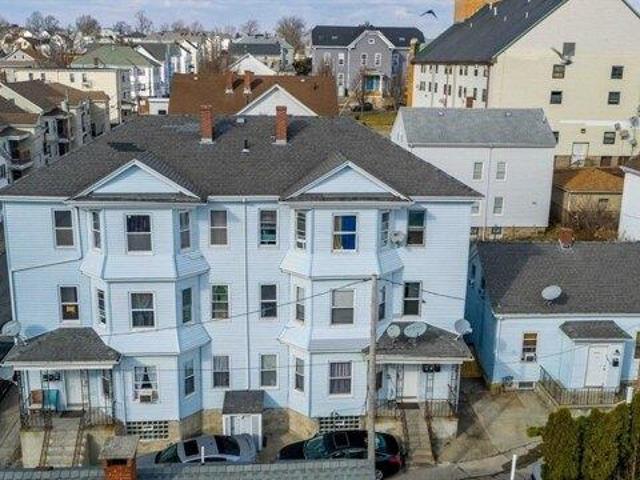 21 bedroom, Fall River MA 02720 105093389