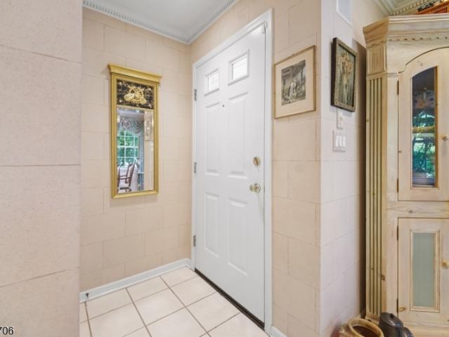 21 Berkeley Square Condo # 21