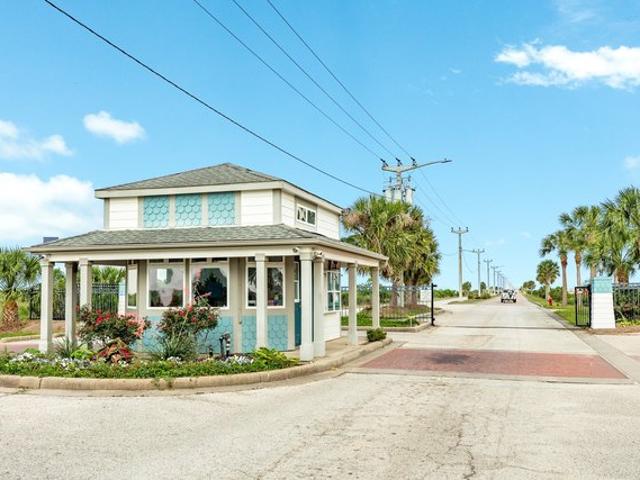 21 Big Torch, Hitchcock, TX 77563