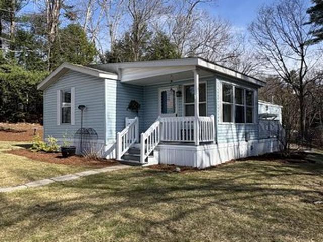 21 Bishop Ln, Epsom, NH 03234