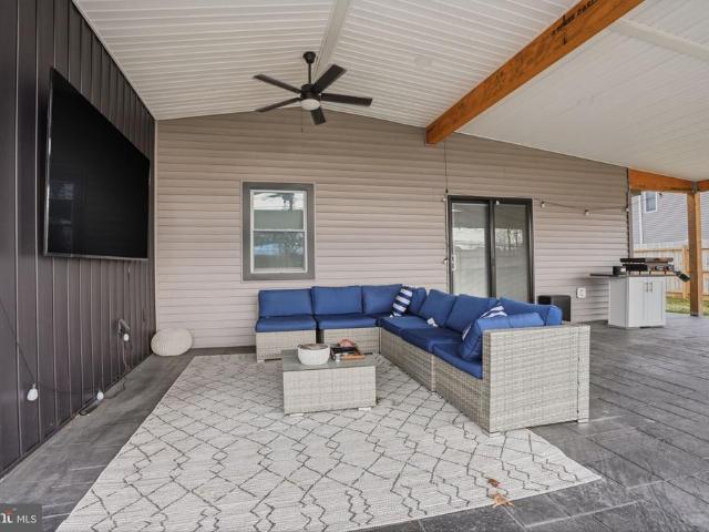 21 Border Rock Road
