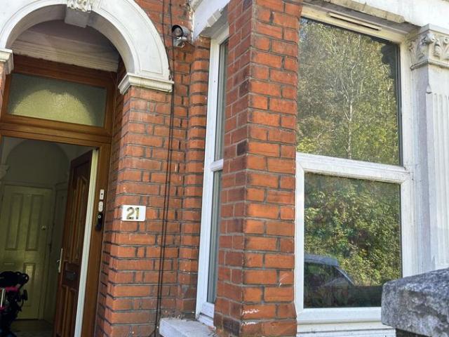 21 Boundary Road ME4, 2 bed flat to rent, £1,150 pcm | PrimeLocation