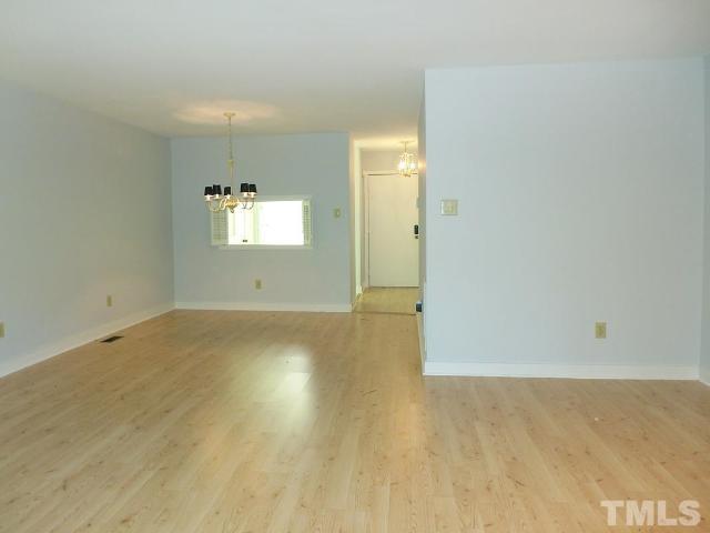 21 Bluff Trail